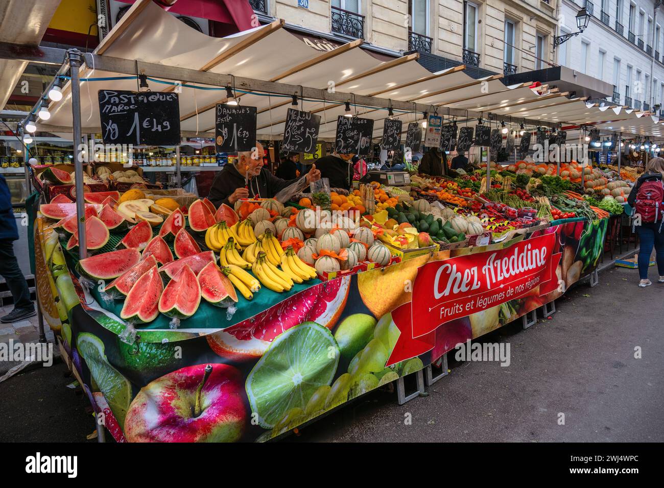Paris, France - May 14, 2023: many tourist walking and shopping at ...