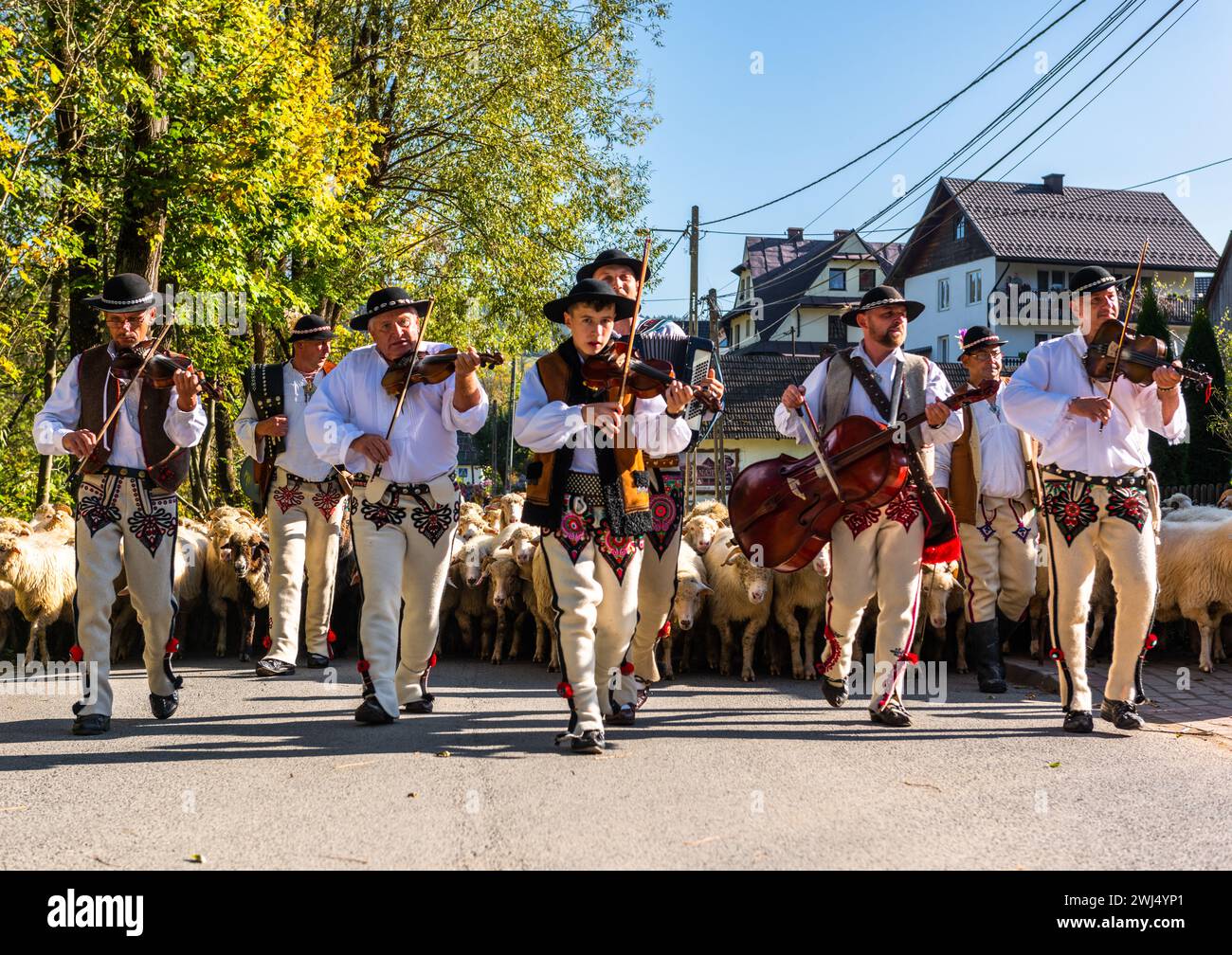 SZCZAWNICA,POLAND - OCTOBER 14, 2023: Traditional Carpathian Shepherds ...