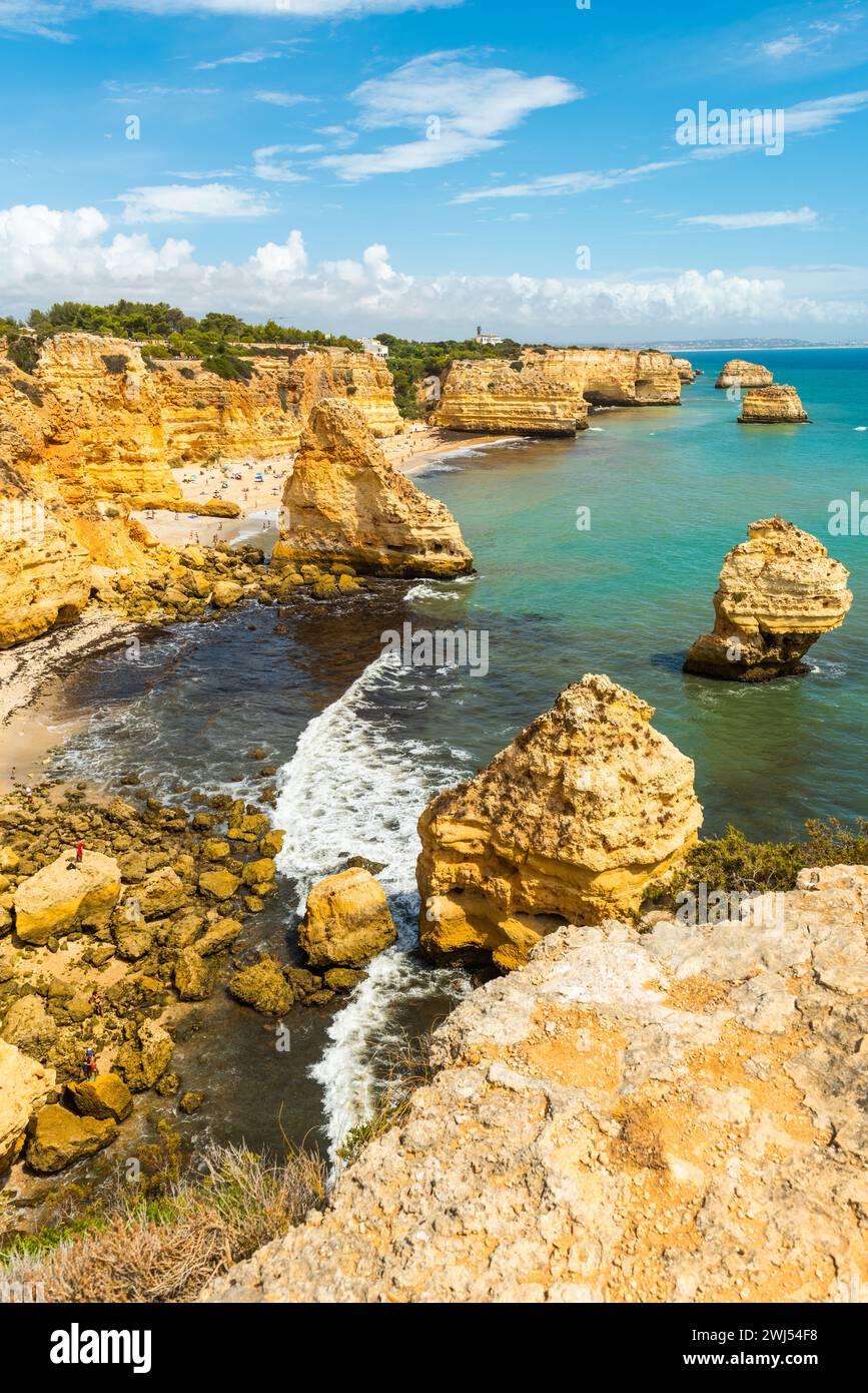 Praia da Marinha, most famous beautiful Marinha beach in Algarve ...