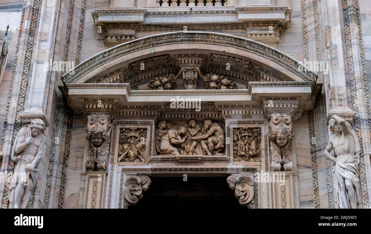 Close up milan dome hi-res stock photography and images - Alamy