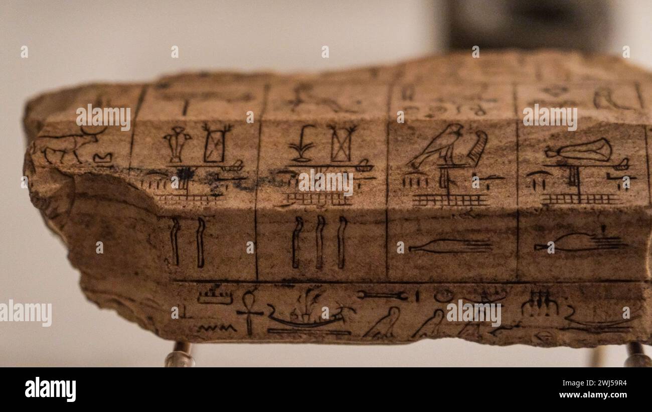 The ancient Egyptian measuring unit known as the Cubit Stock Photo - Alamy