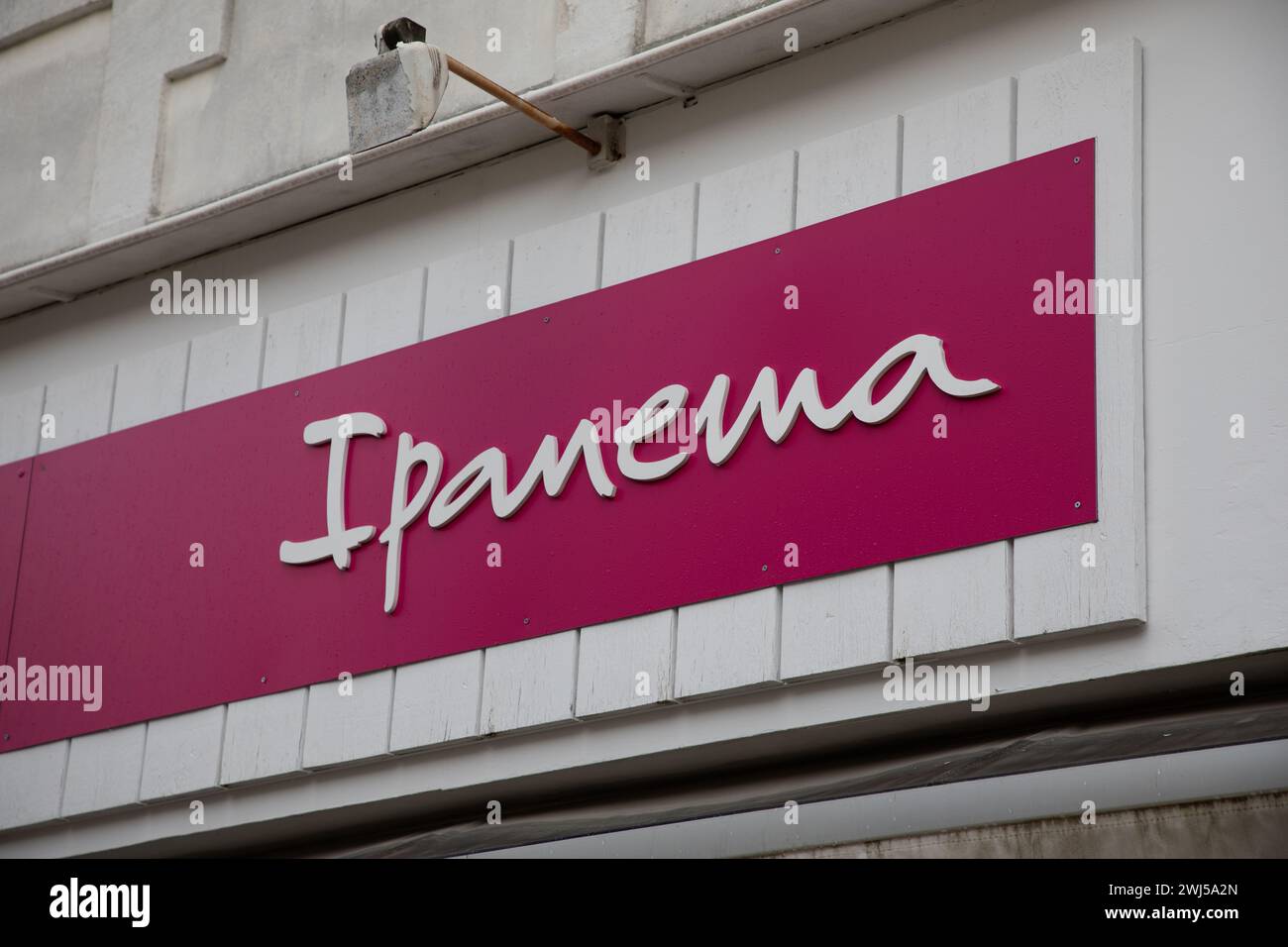 Ipanema logo hi-res stock photography and images - Alamy