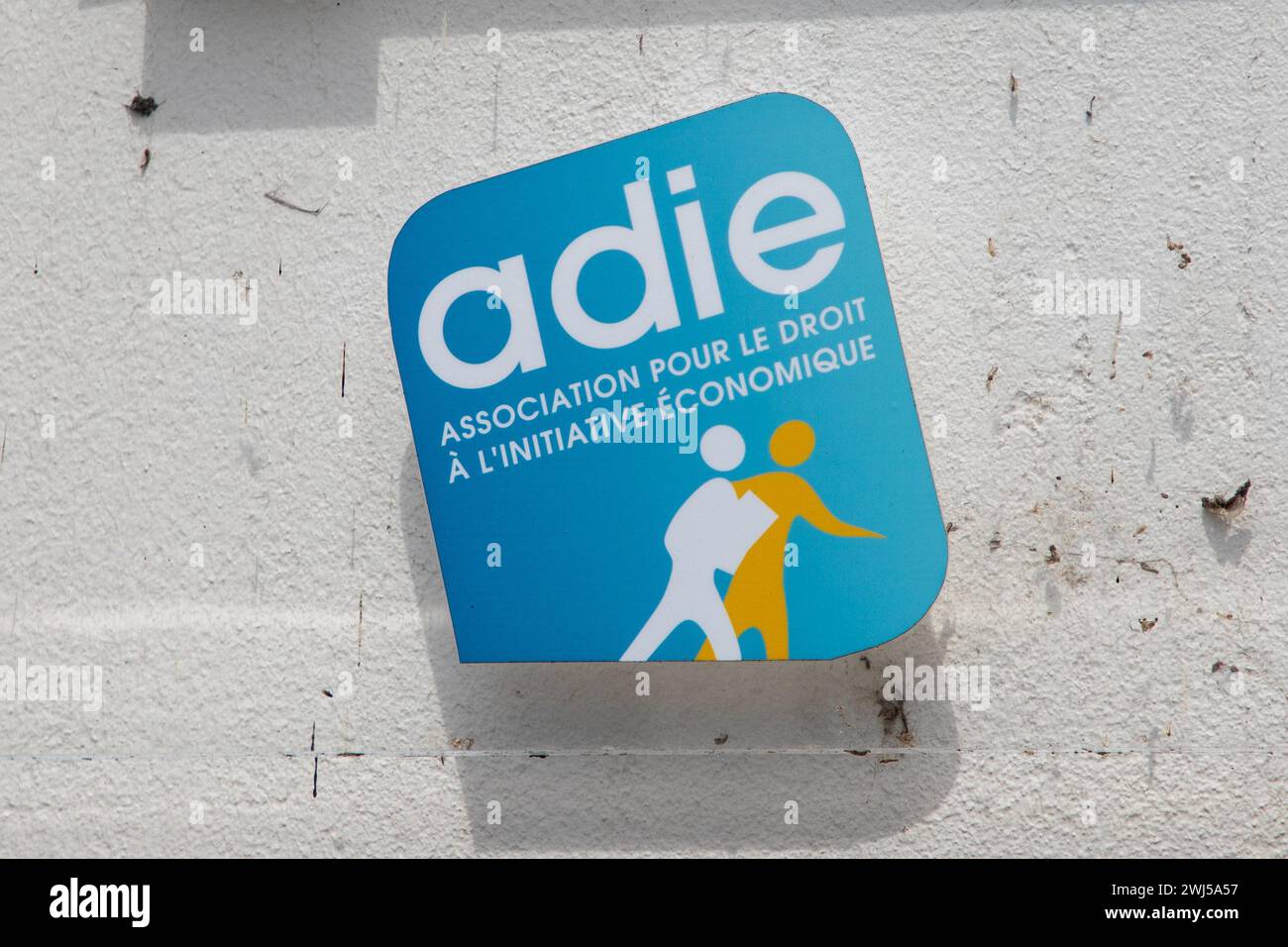 Pour le logo hi-res stock photography and images - Alamy