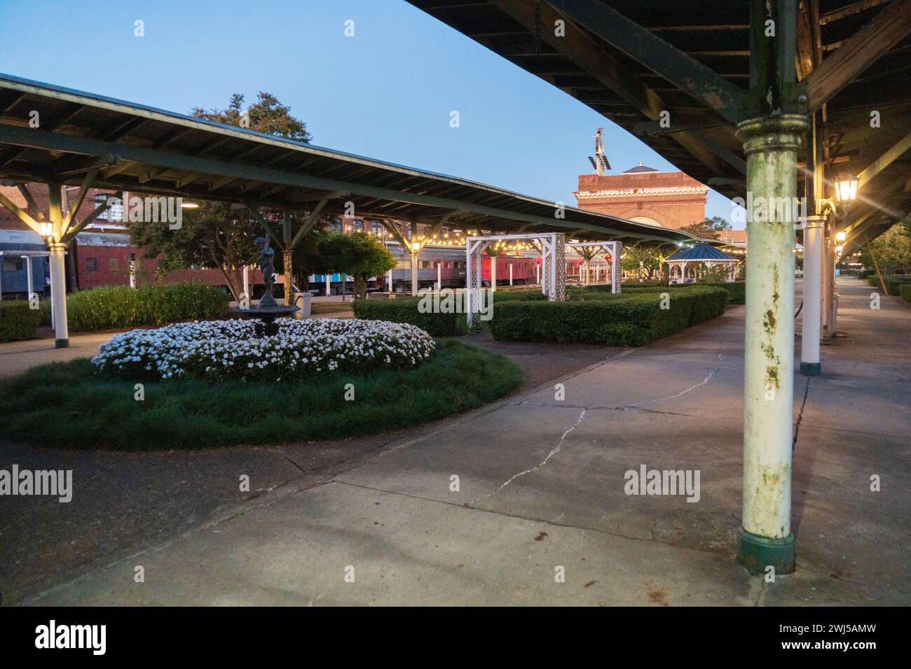 Chattanooga's Terminal Station or the Chattanooga Choo Choo, Tennessee ...