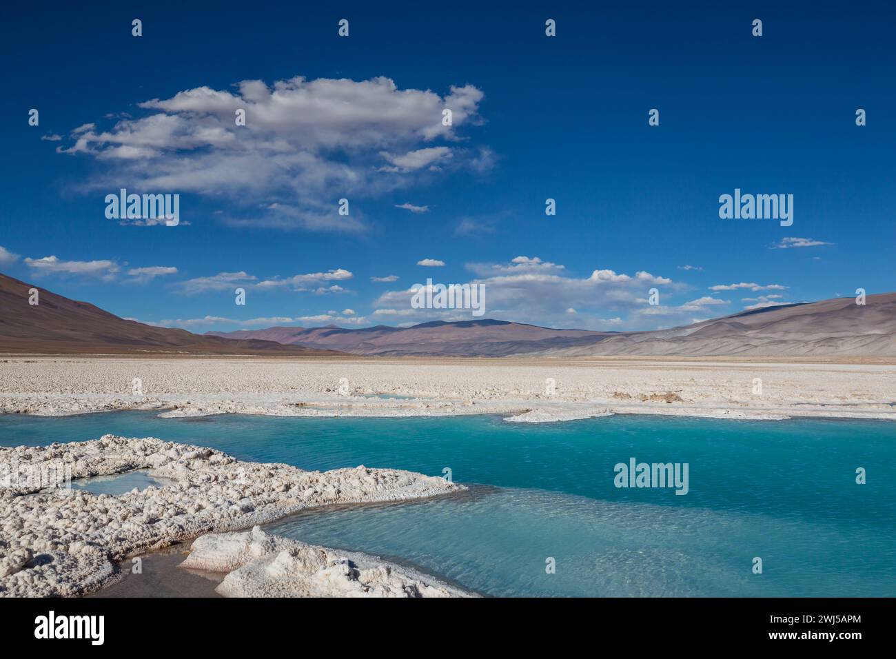 Laguna verde argentina hi-res stock photography and images - Alamy