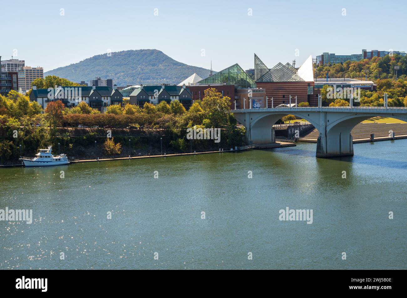Chattanooga and the Tennessee River, Tennessee, USA Stock Photo - Alamy