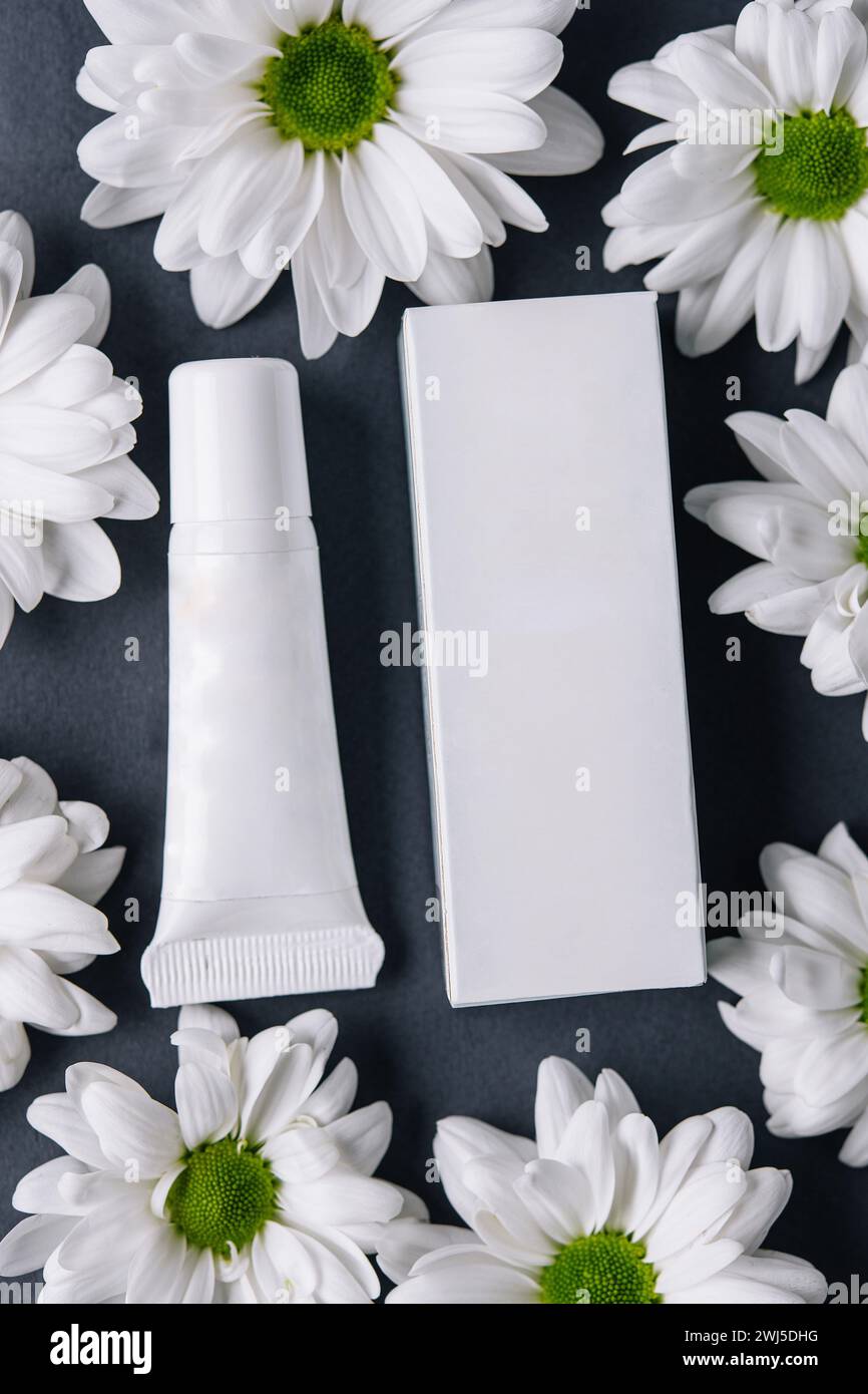 Cream tube template hi-res stock photography and images - Alamy