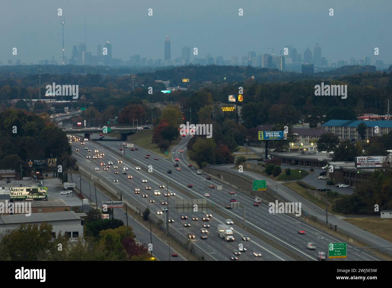Atlanta georgia skyline traffic state hi-res stock photography and ...