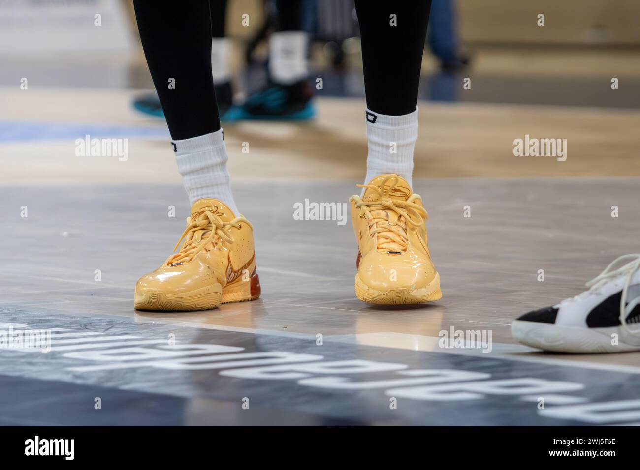 Basketball player wears Nike LeBron 21 Melo Melo basketball shoes (2023 ...