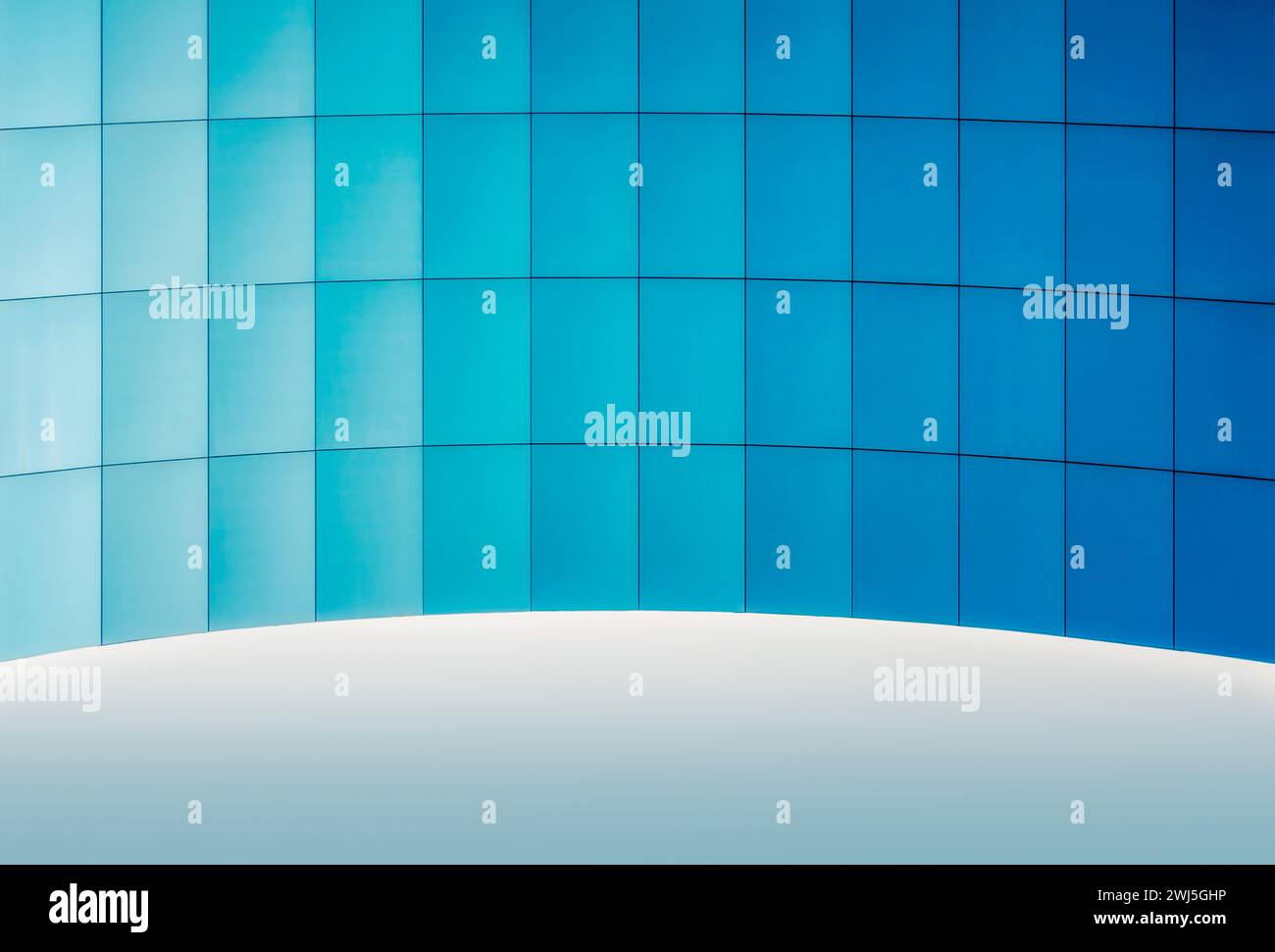 Graduation wall tower hi-res stock photography and images - Alamy