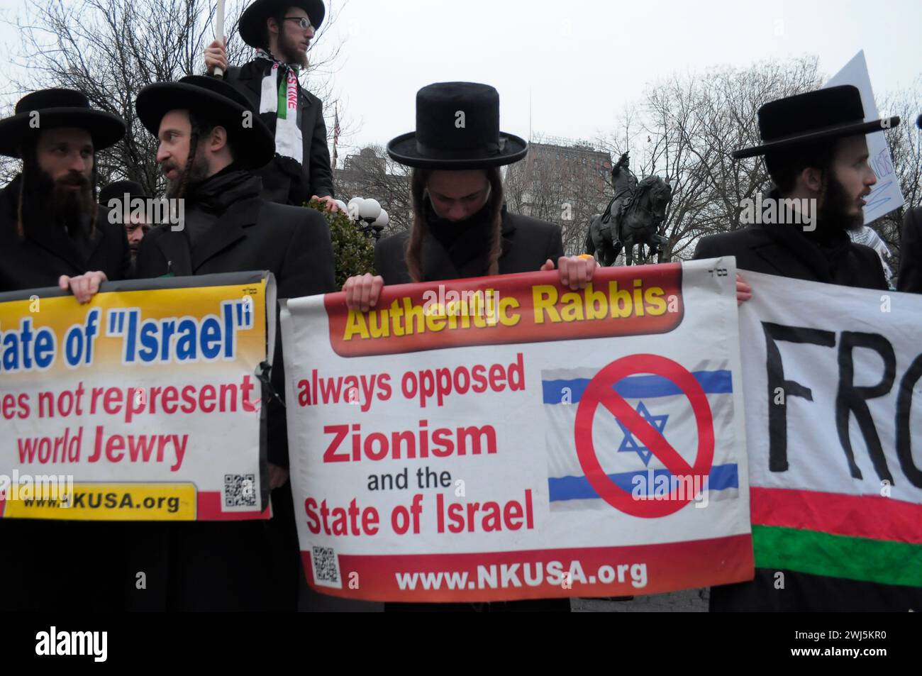 Members of Neturei Karta who are ultra-Orthodox, anti-Zionist Jews ...