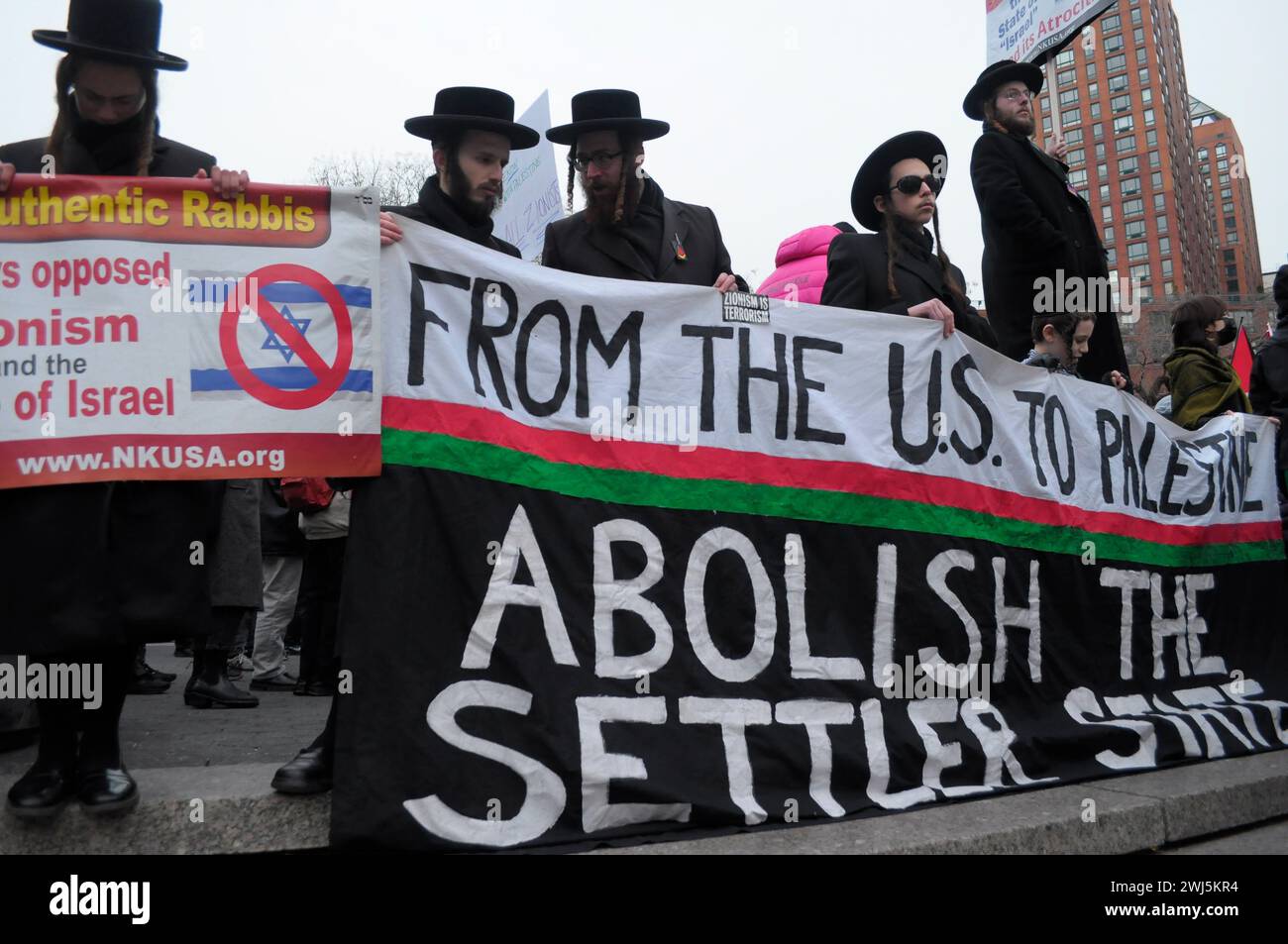 Members of Neturei Karta who are ultra-Orthodox, anti-Zionist Jews ...