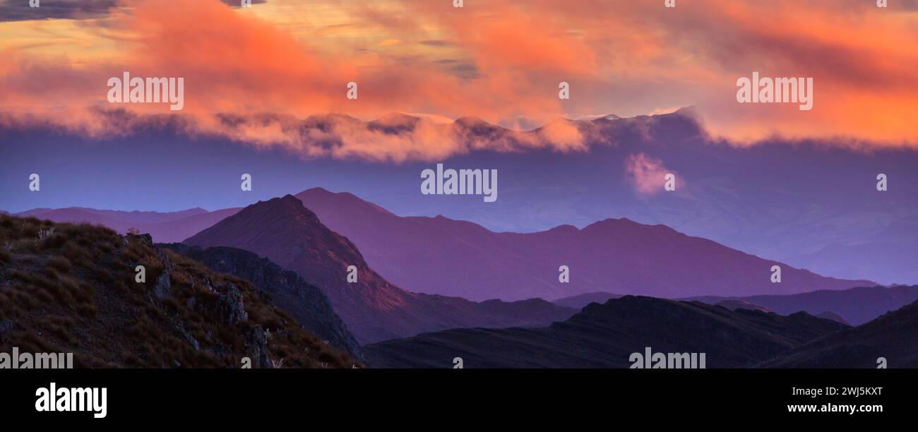 Mountains in colombia sunrise hi-res stock photography and images - Alamy