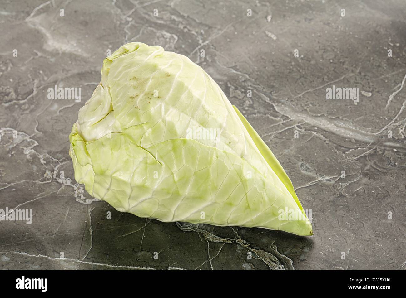 Cone sweetheart ripe green organic cabbage Stock Photo - Alamy