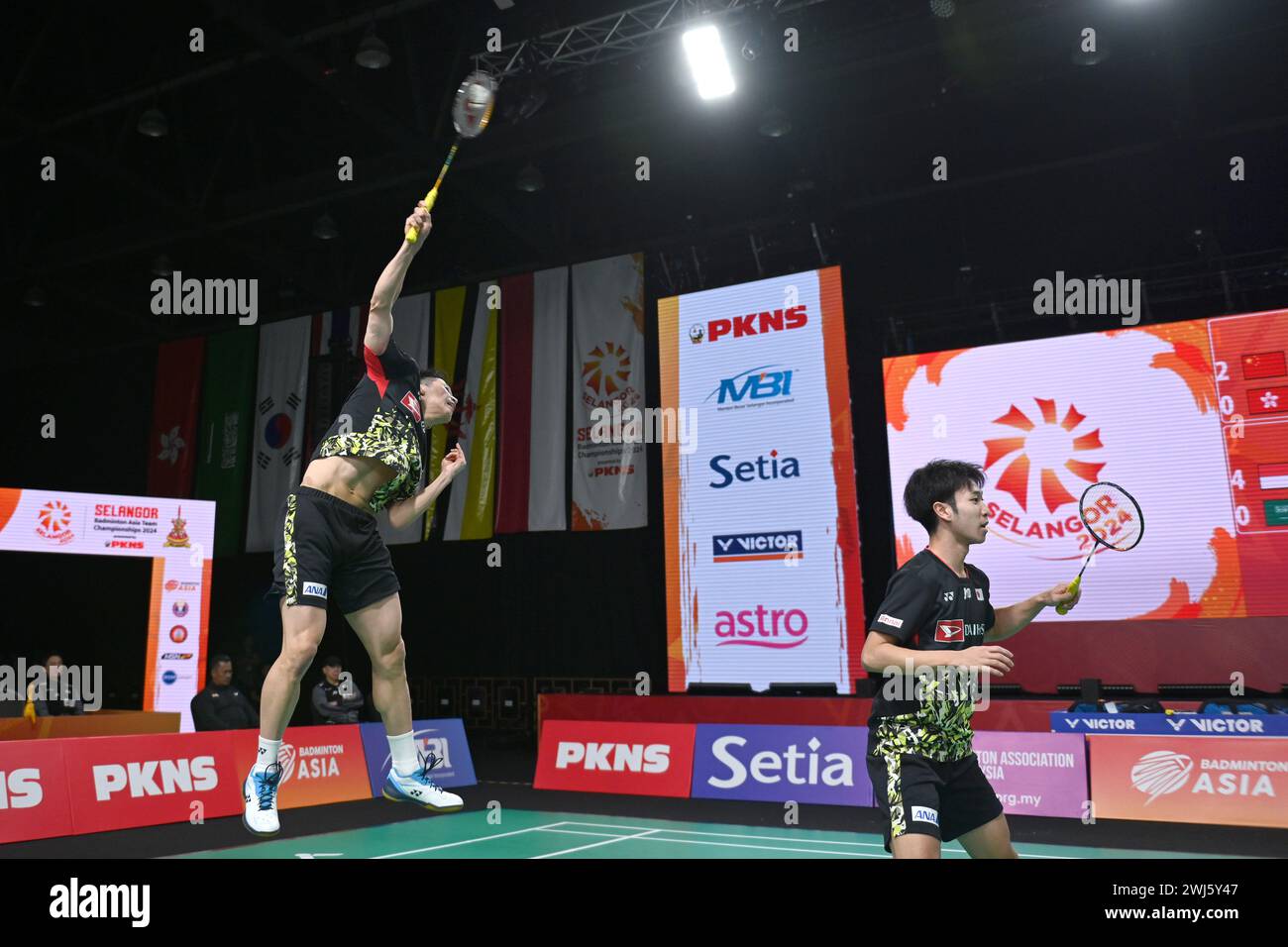 (240213) -- SHAH ALAM, Feb. 13, 2024 (Xinhua) -- Shibata Kazuki (L ...