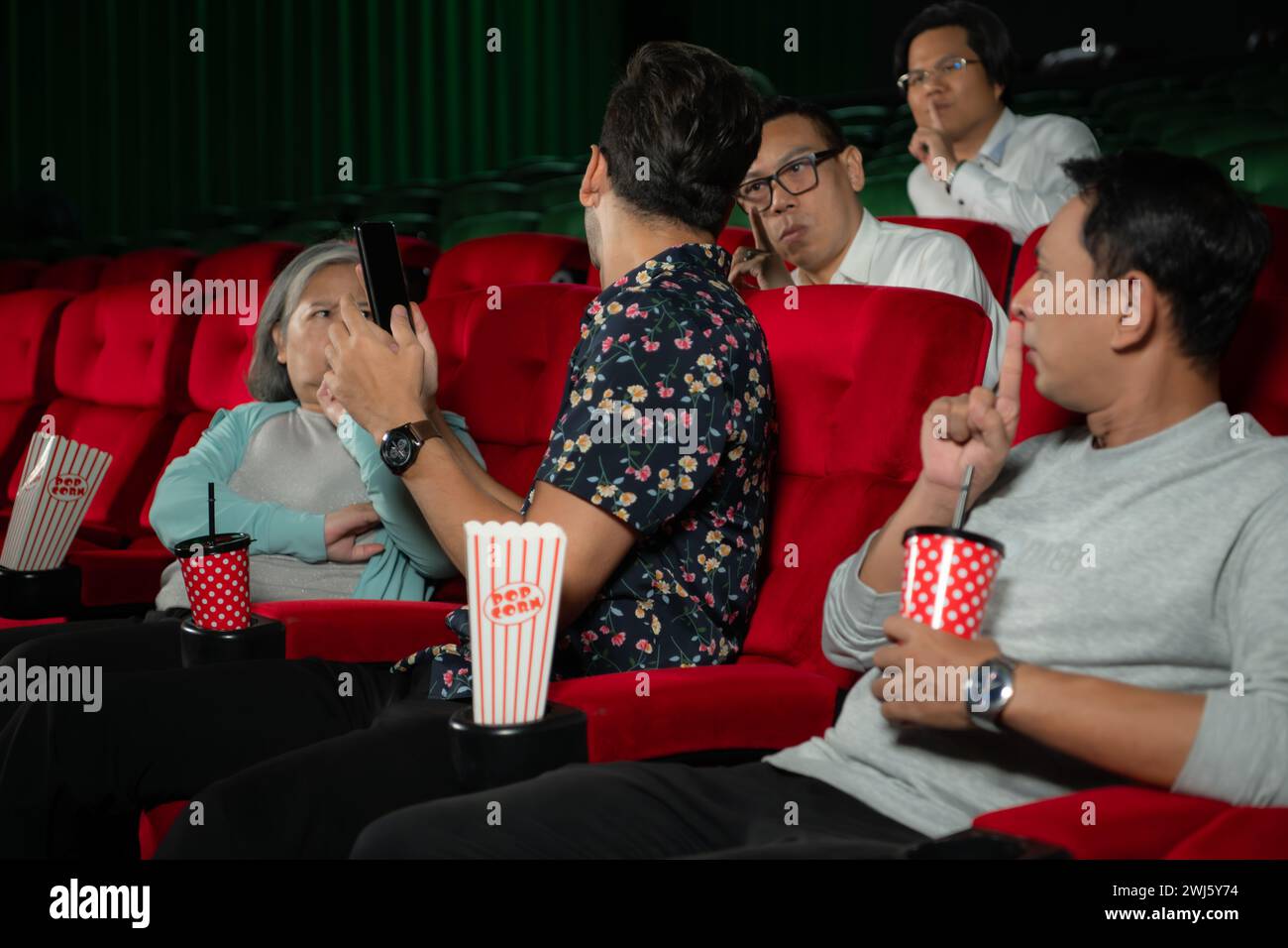 Cinema phone man hi-res stock photography and images - Alamy