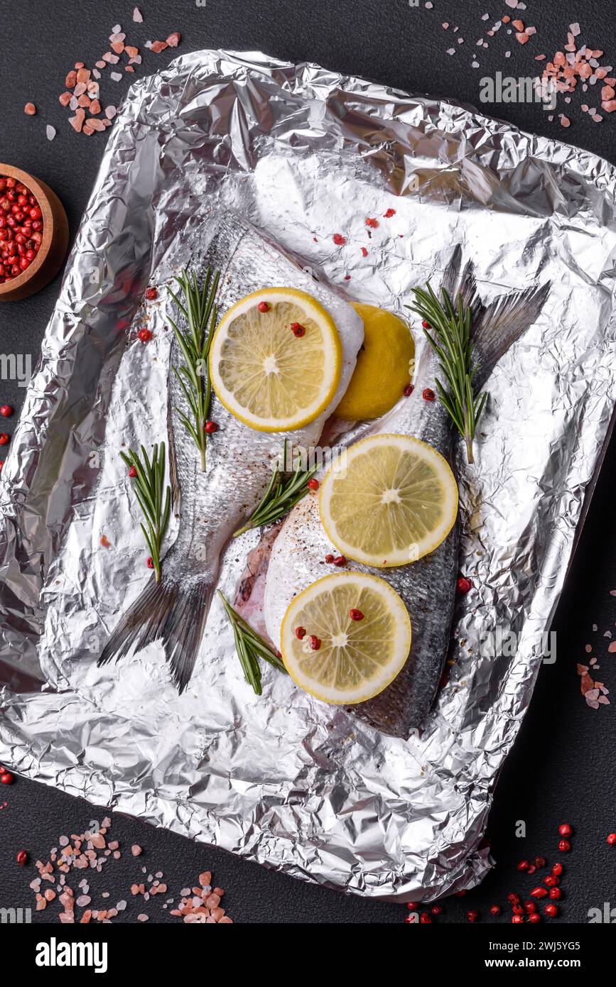 Fresh dorado fish spices hi-res stock photography and images - Alamy