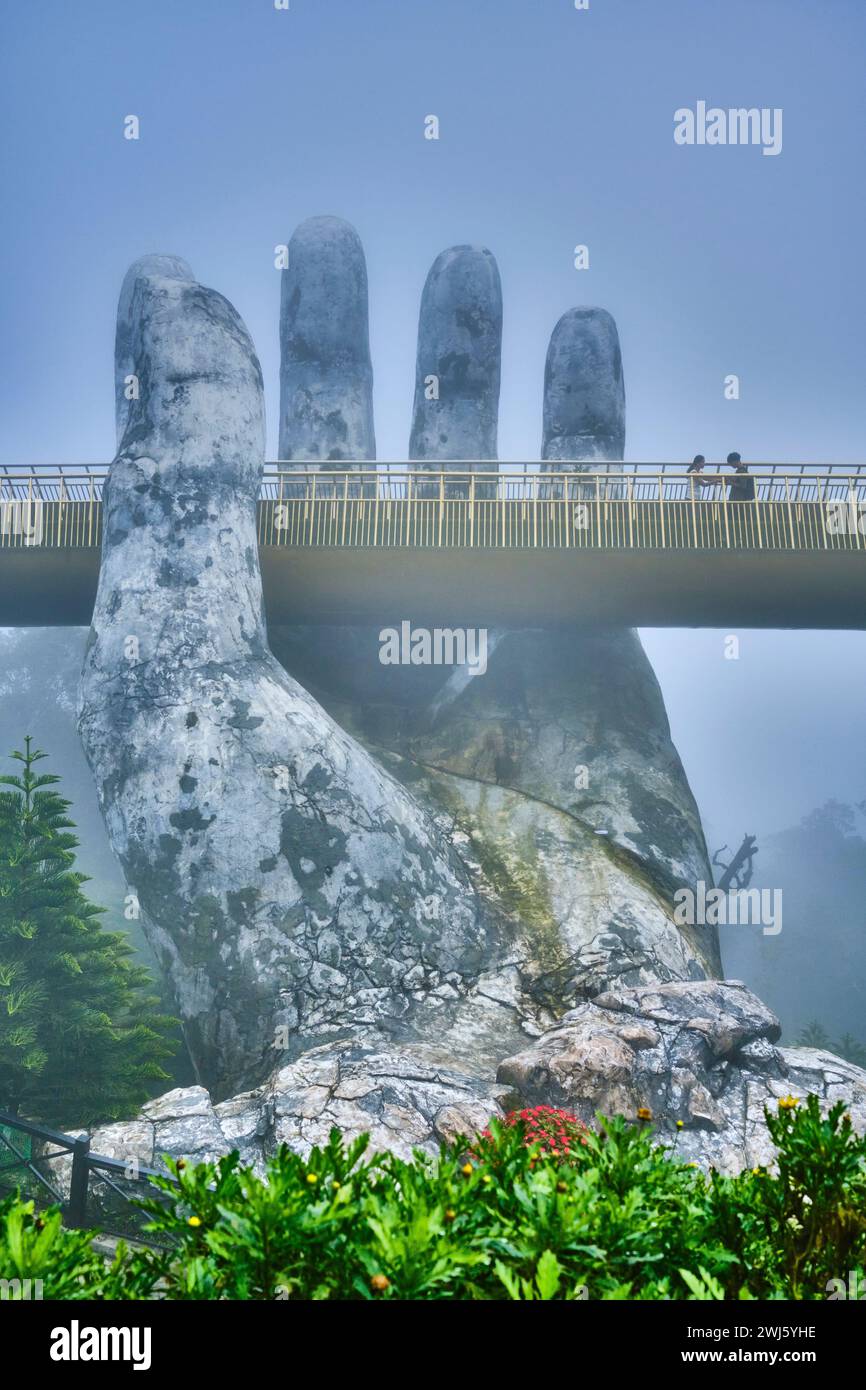 Jan 2024, Golden Bridge at Sun World Ba Na Hills Stock Photo - Alamy