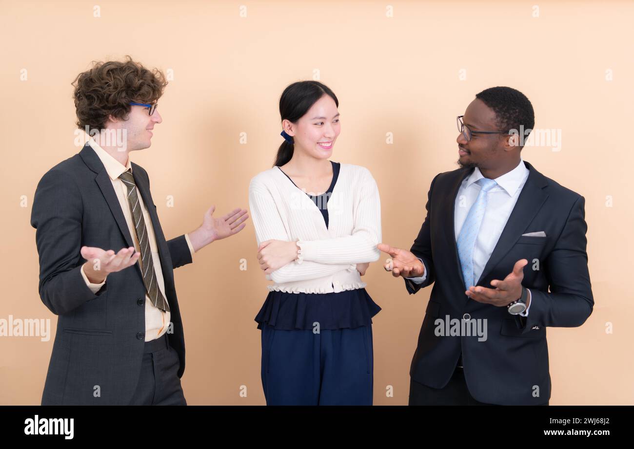 Office portrait group hi-res stock photography and images - Alamy