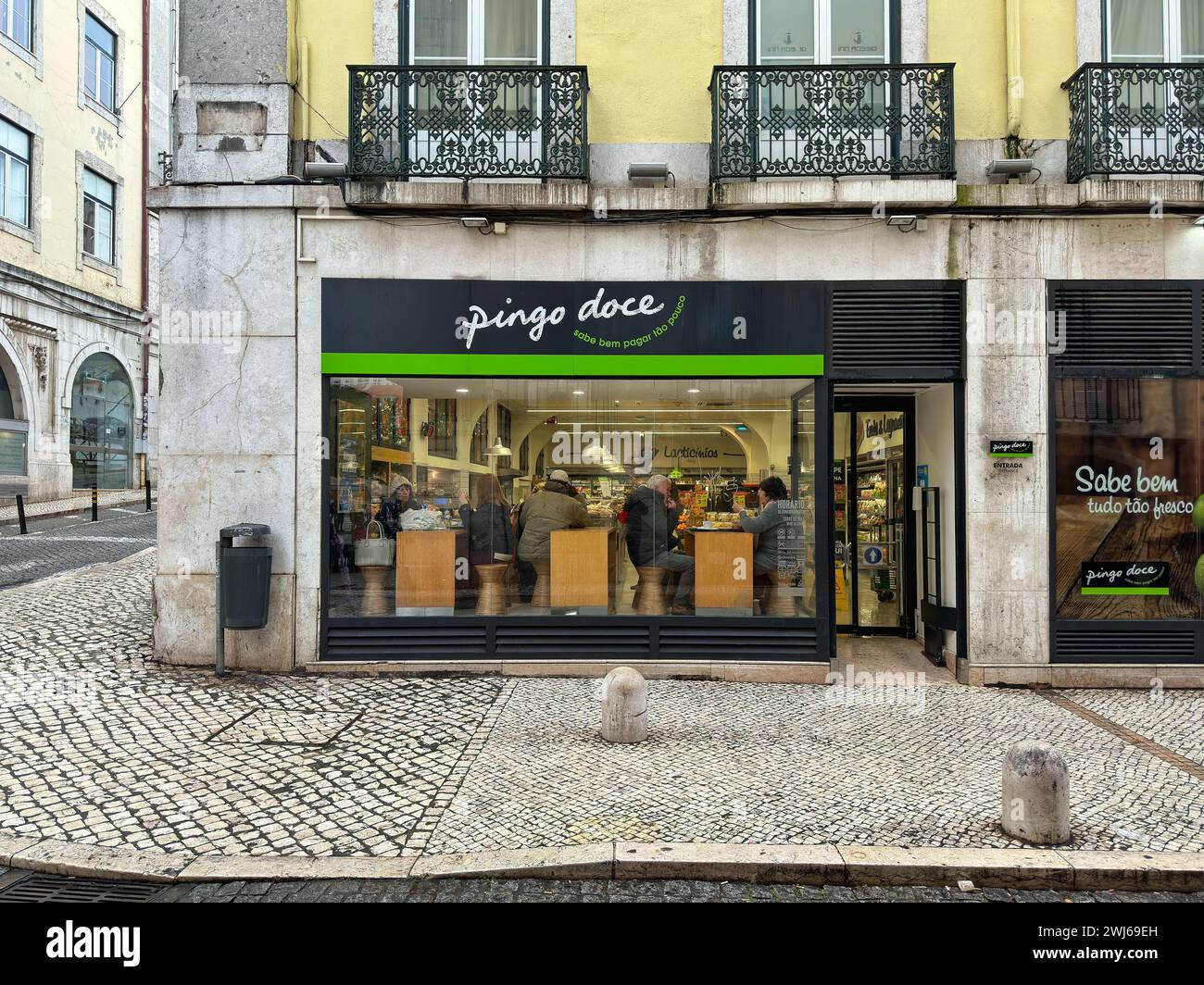 Pingo doce store hi-res stock photography and images - Alamy