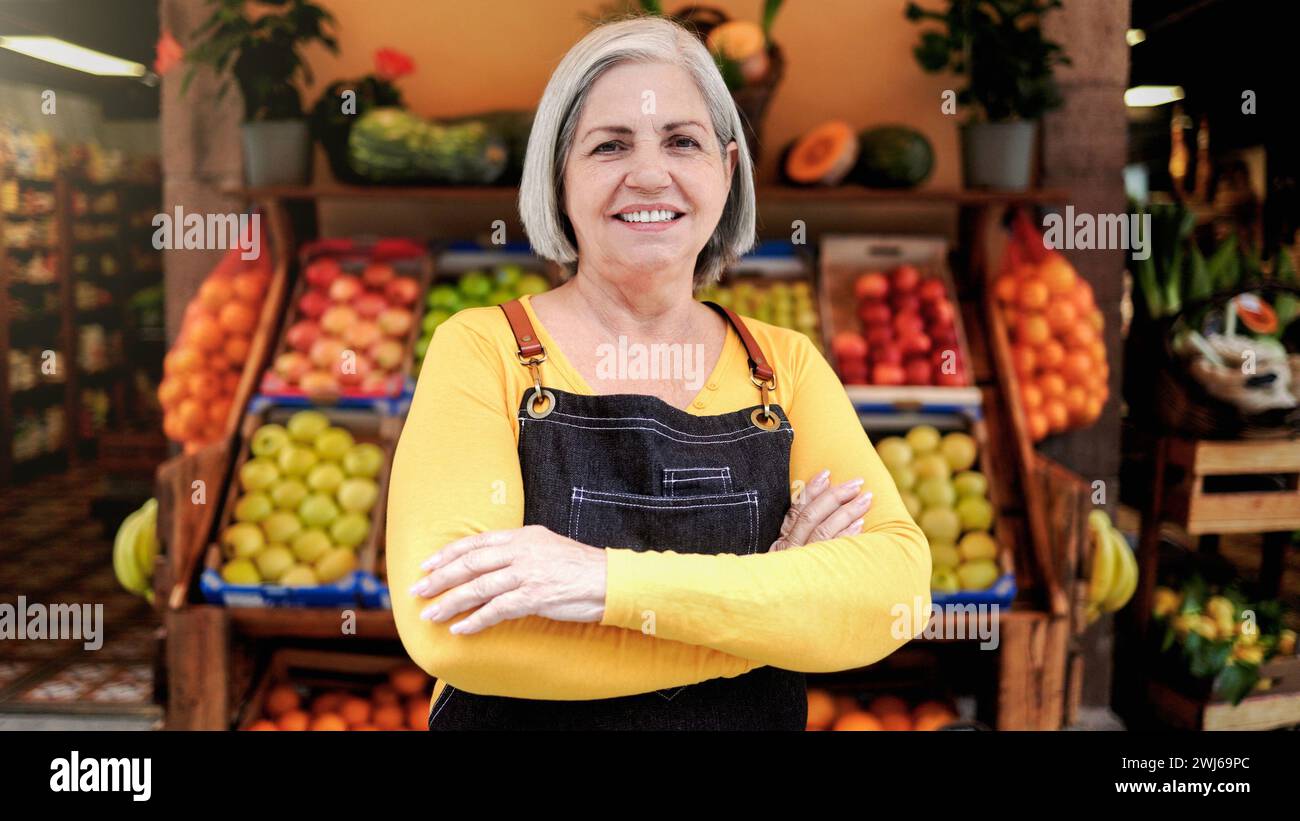 Grocery owner employee hi-res stock photography and images - Alamy