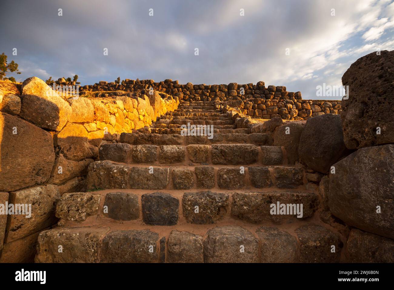 Cusco inca civilisation hi-res stock photography and images - Alamy