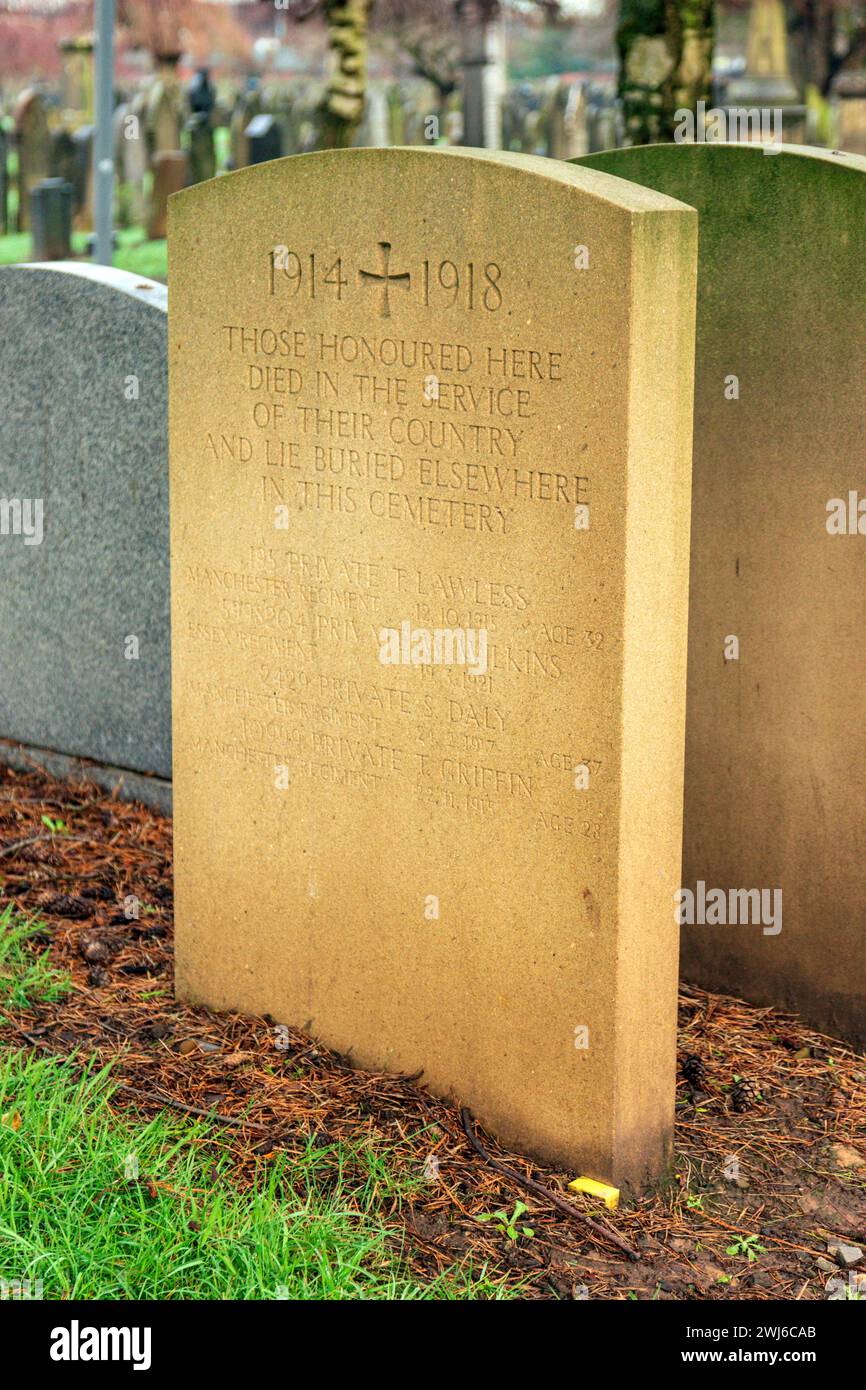 First World War memorial. Weaste Cemetery, Salford Stock Photo - Alamy