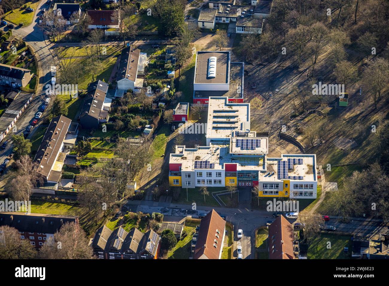 Elementary school waldschule hi-res stock photography and images - Alamy