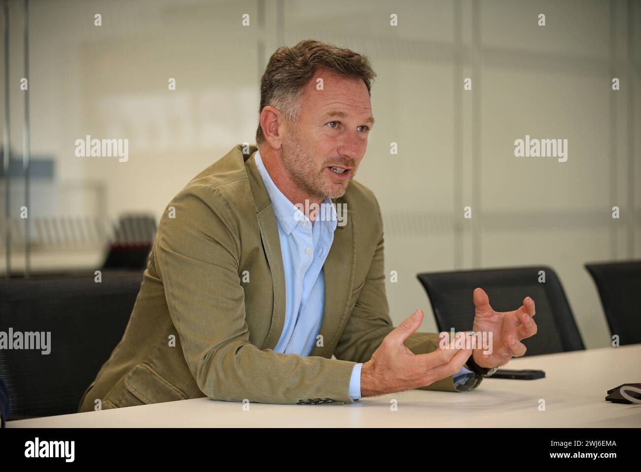 Red bull head team hi-res stock photography and images - Alamy