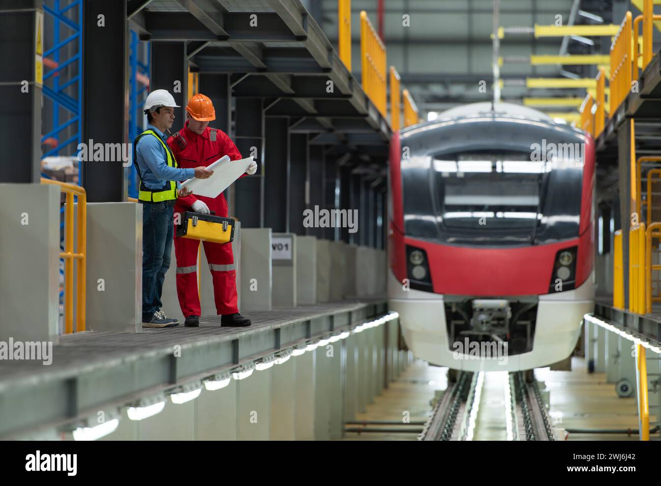 After the electric train is parked in the electric train repair shop ...