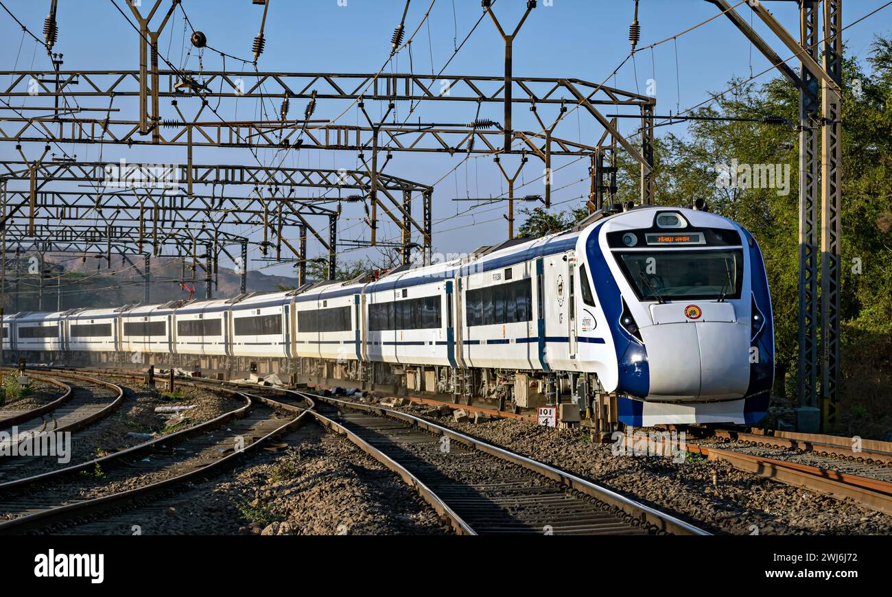 Vande bharat express hi-res stock photography and images - Alamy