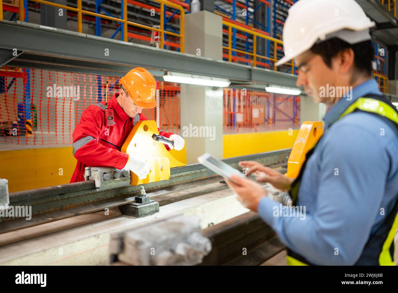 After the electric train is parked in the electric train repair shop ...