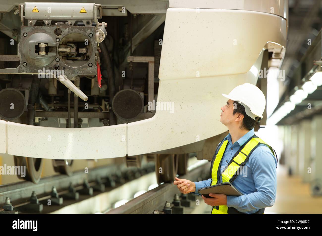 After the electric train is parked in the electric train's repair shop ...