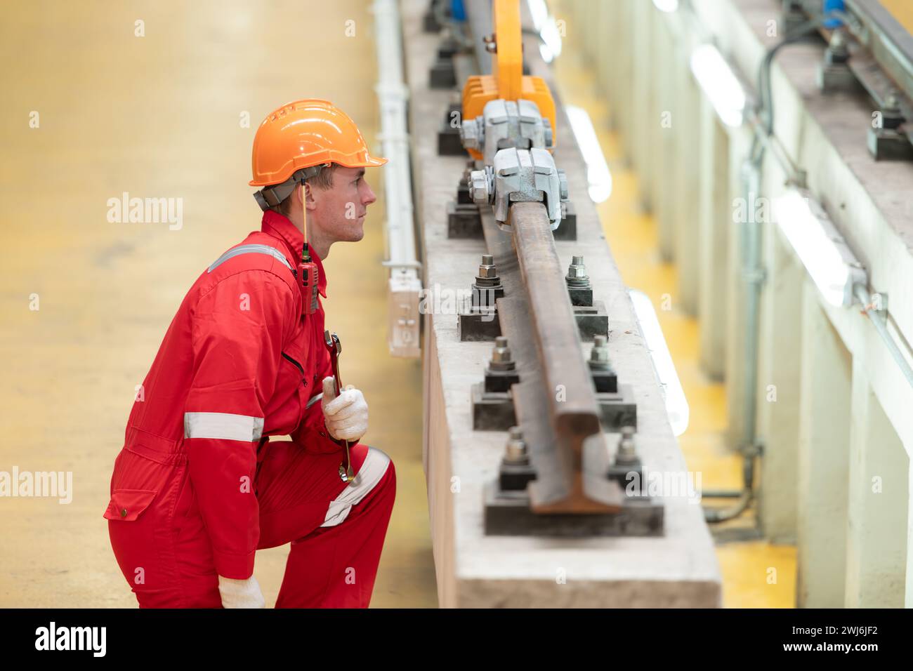 After the electric train is parked in the electric train repair shop ...