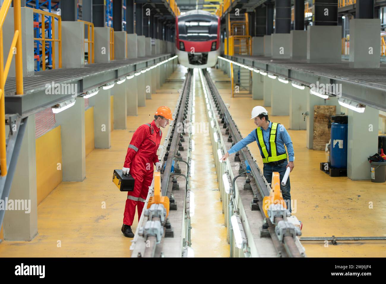 After the electric train is parked in the electric train repair shop ...