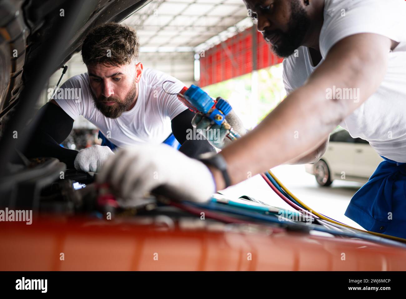 African kfz mechanic hi-res stock photography and images - Alamy