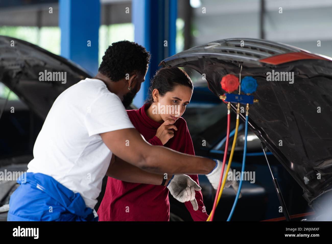 African kfz mechanic hi-res stock photography and images - Alamy