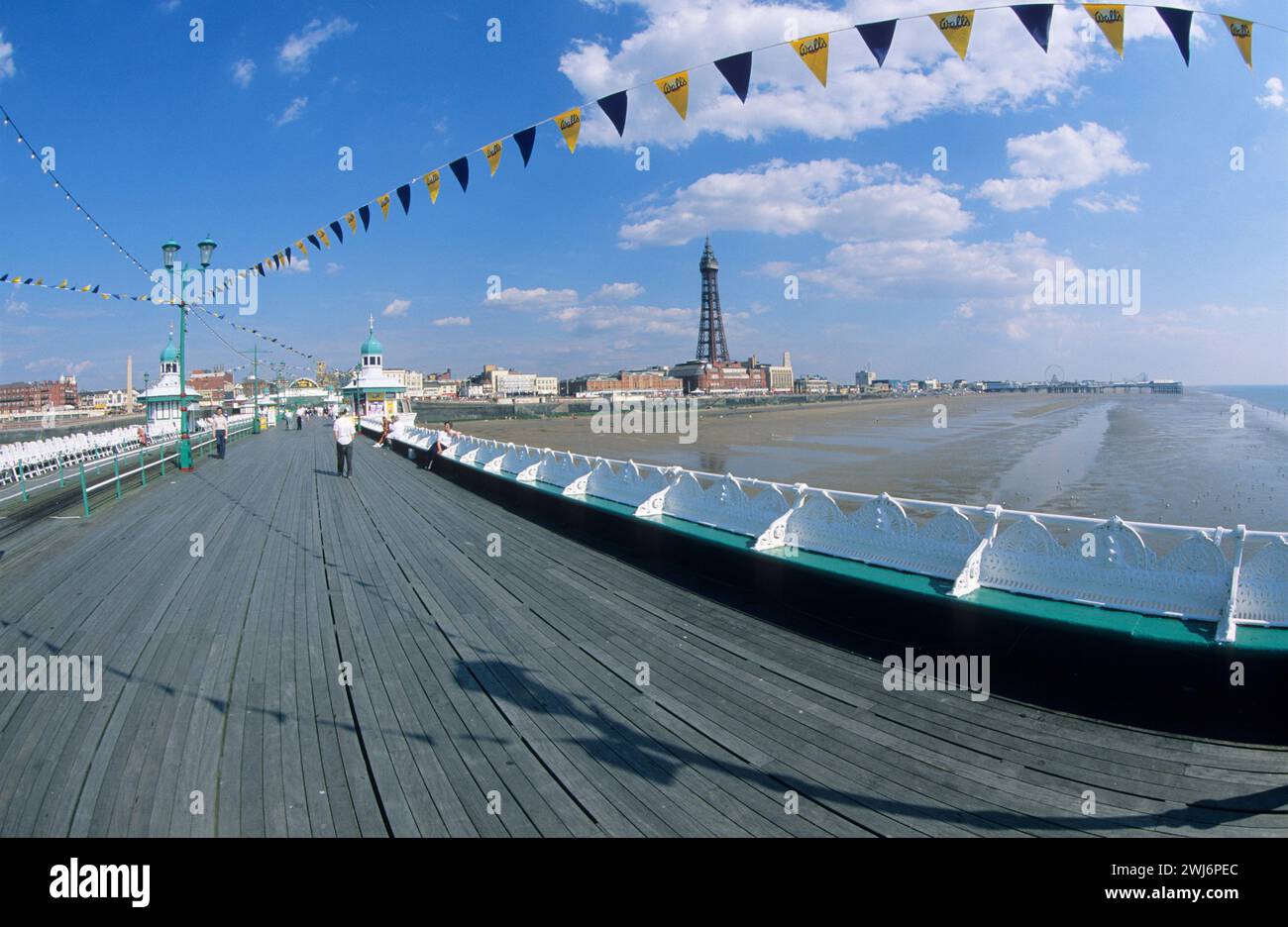Blackpool peer hi-res stock photography and images - Alamy