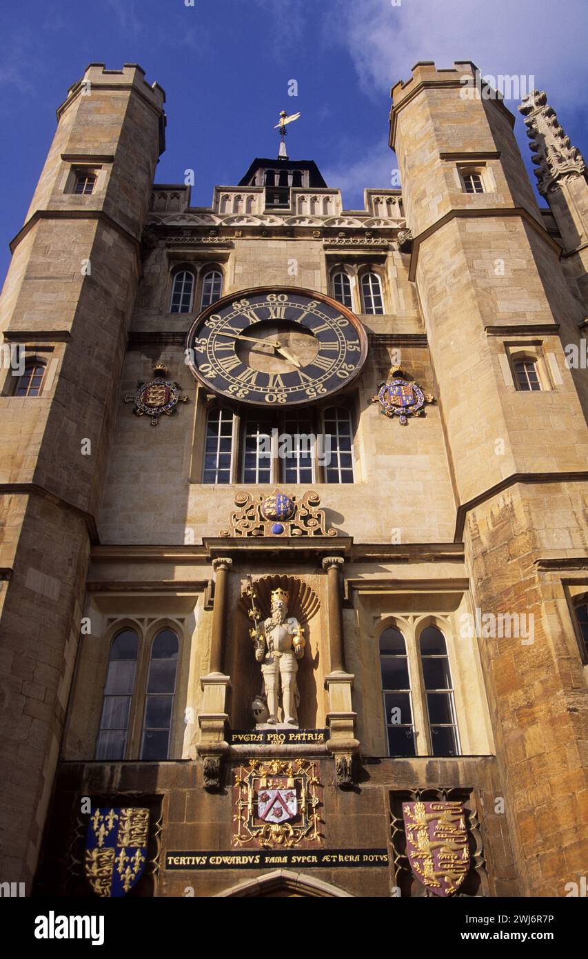 Trinity college gatehouse hi-res stock photography and images - Alamy