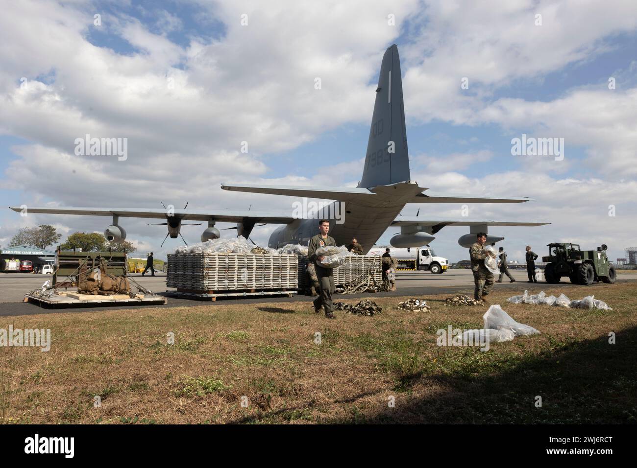 U.S. Marines with Marine Aerial Refueler Transport Squadron 152, 1st ...