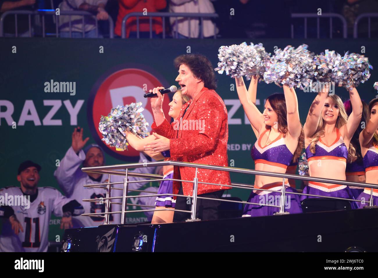 Olaf der Flipper bei American Ice Football - Das Event-Spektakel von ...