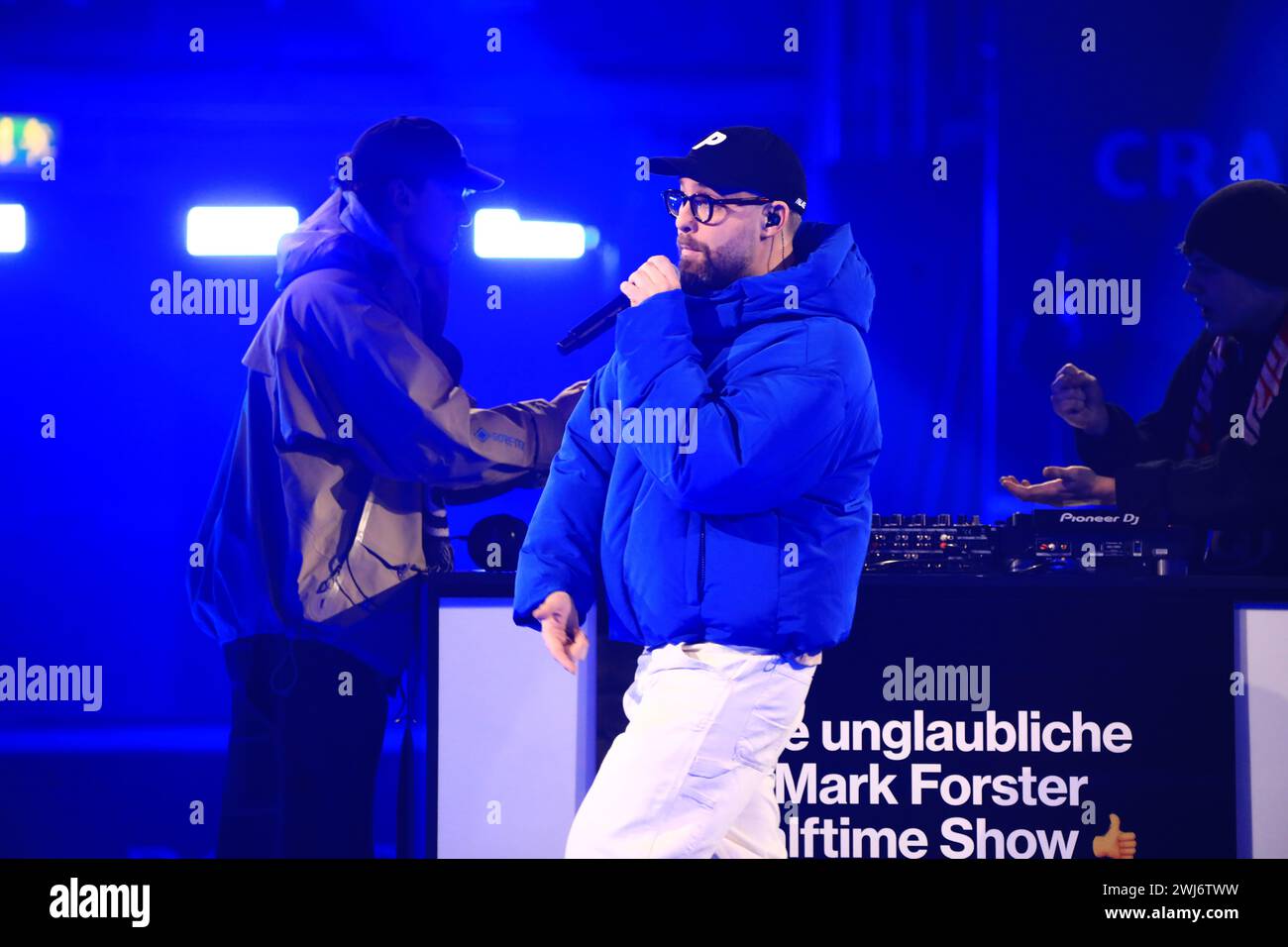 Mark Forster bei American Ice Football - Das Event-Spektakel von RTL in ...