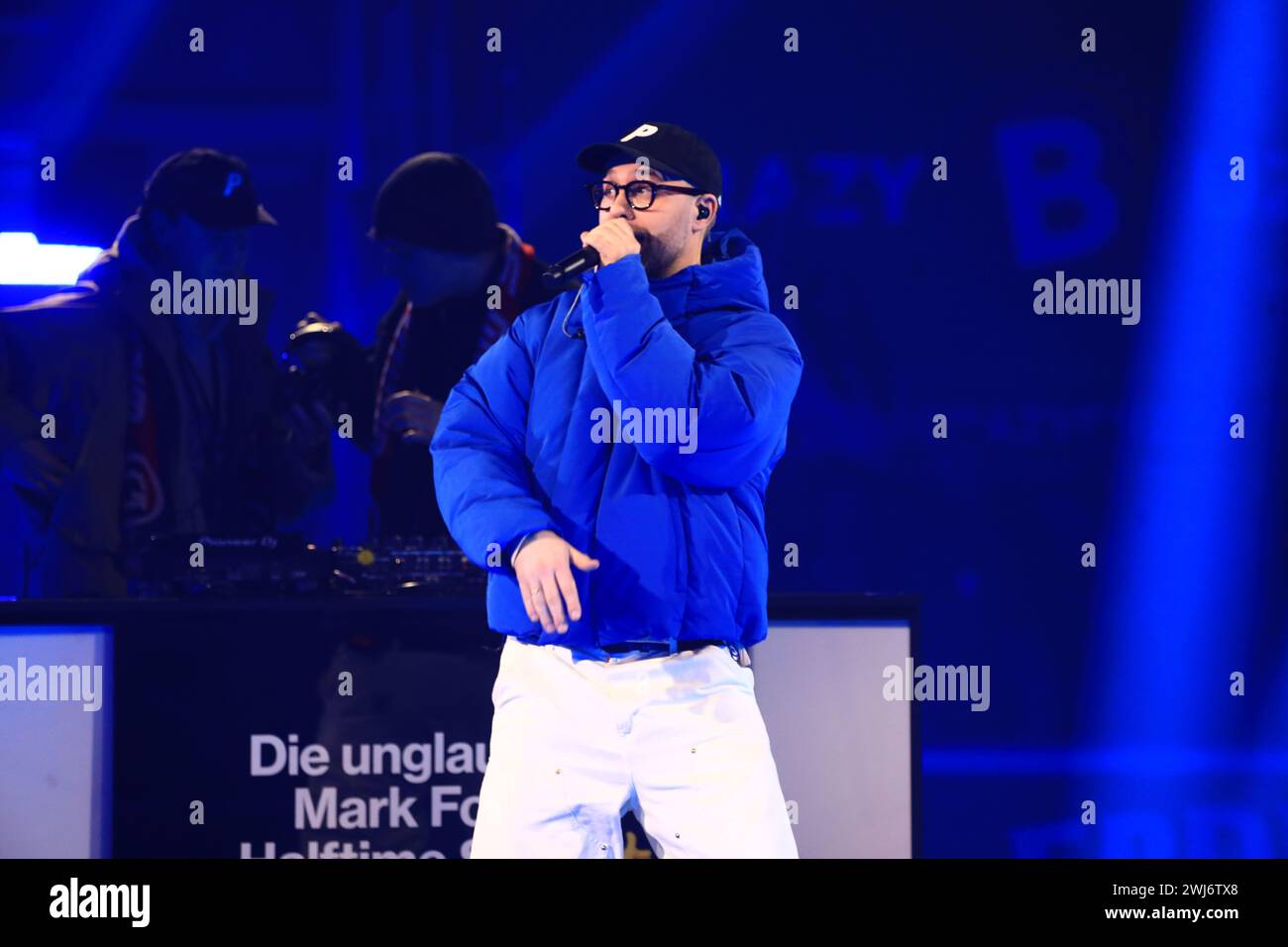 Mark Forster bei American Ice Football - Das Event-Spektakel von RTL in ...
