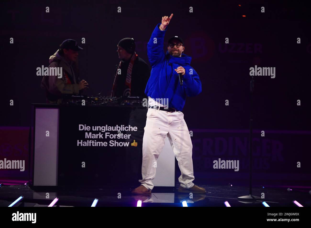 Mark Forster bei American Ice Football - Das Event-Spektakel von RTL in ...