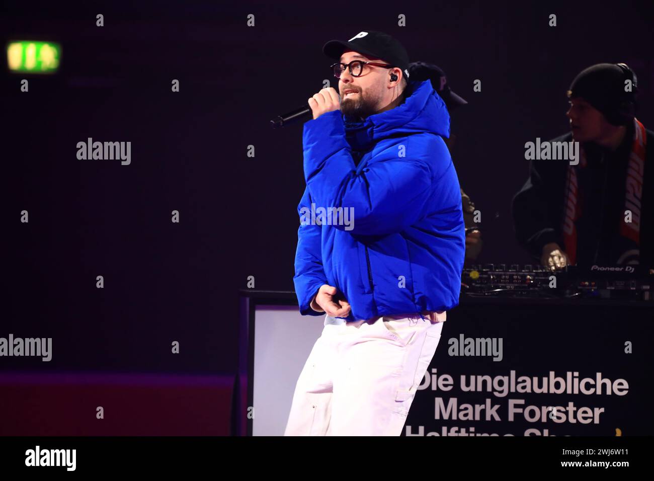 Mark Forster bei American Ice Football - Das Event-Spektakel von RTL in ...