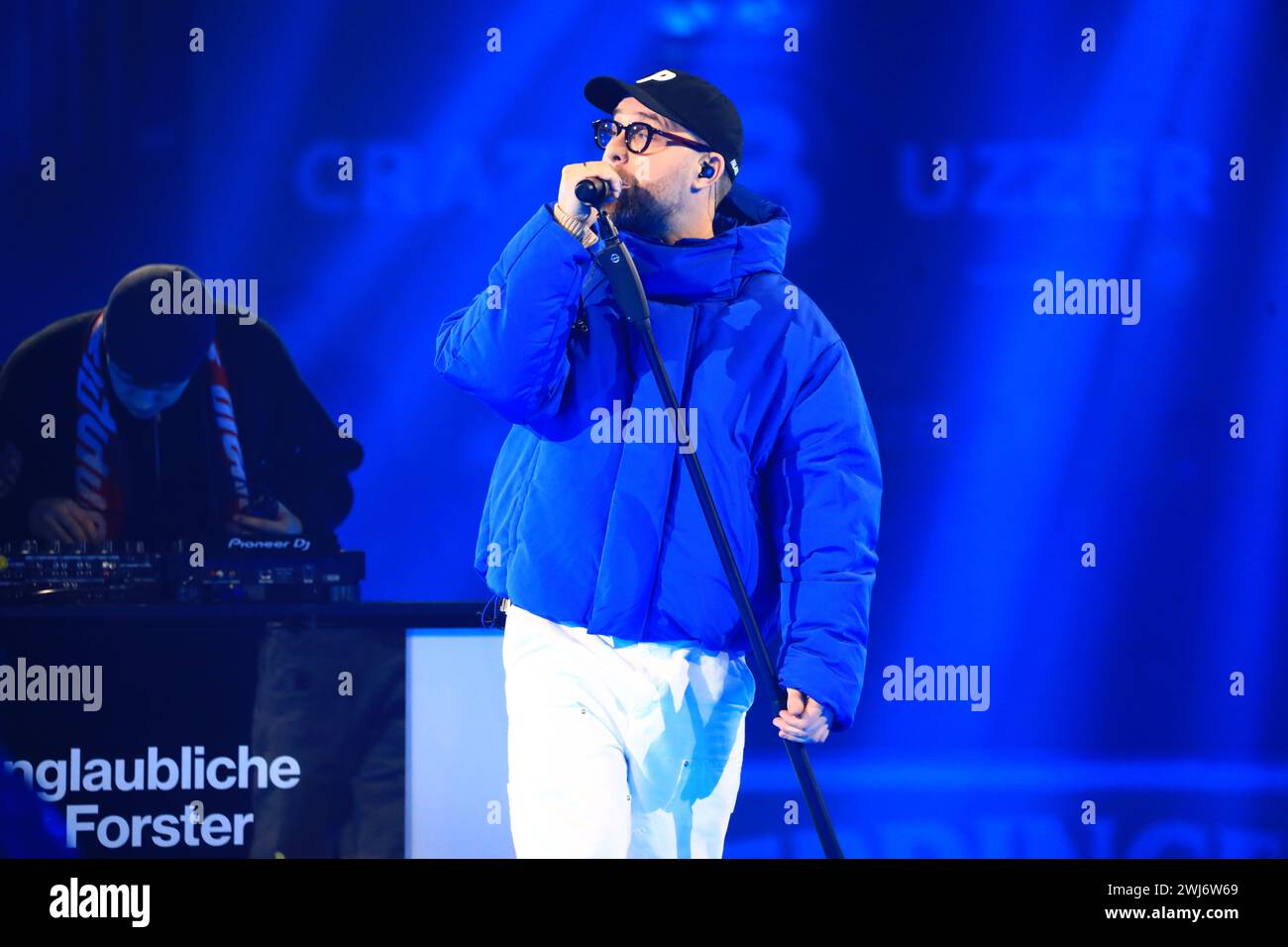 Mark Forster bei American Ice Football - Das Event-Spektakel von RTL in ...