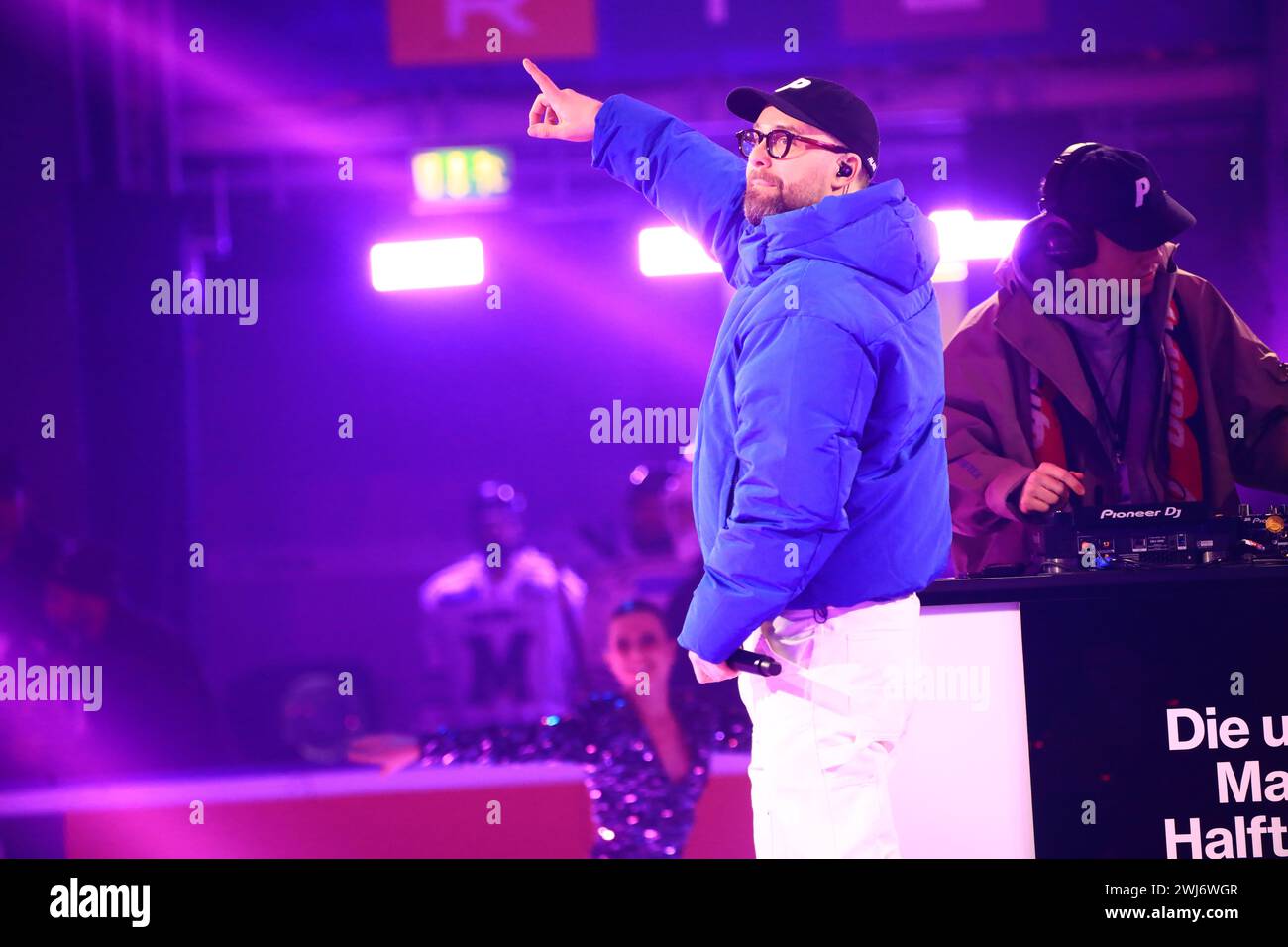 Mark Forster bei American Ice Football - Das Event-Spektakel von RTL in ...