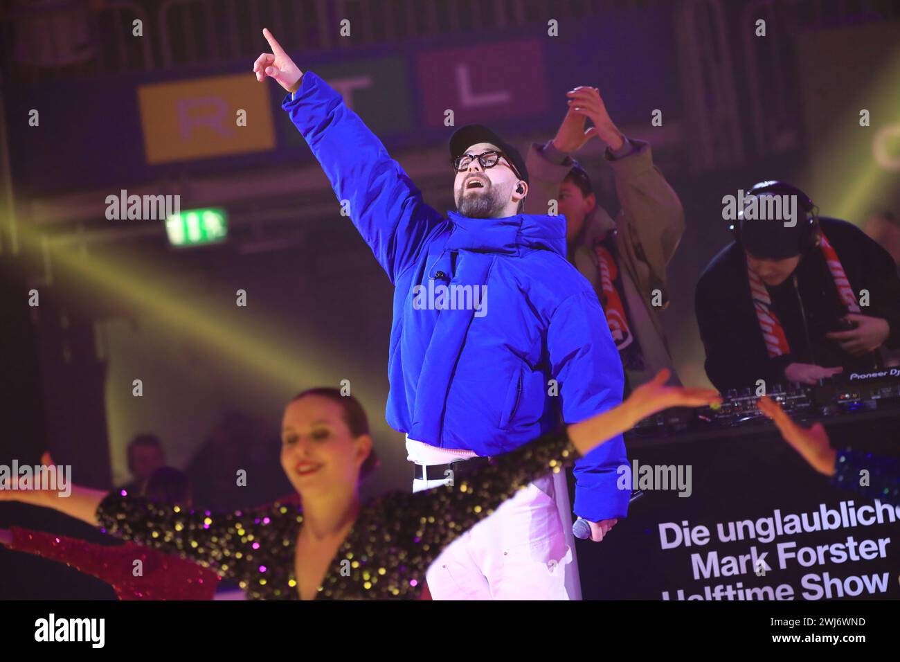 Mark Forster bei American Ice Football - Das Event-Spektakel von RTL in ...