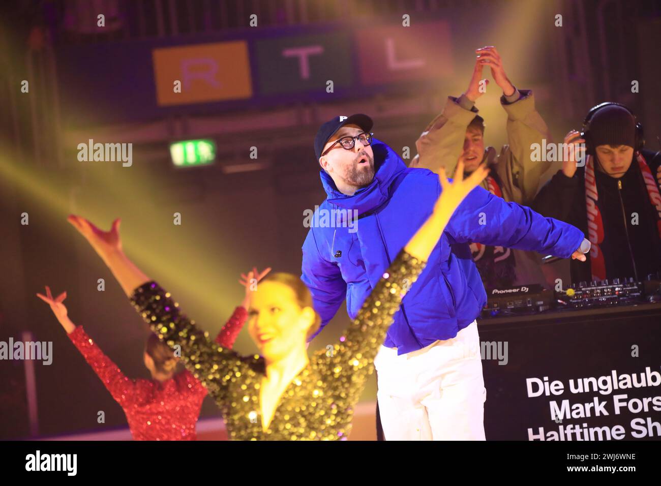 Mark Forster bei American Ice Football - Das Event-Spektakel von RTL in ...
