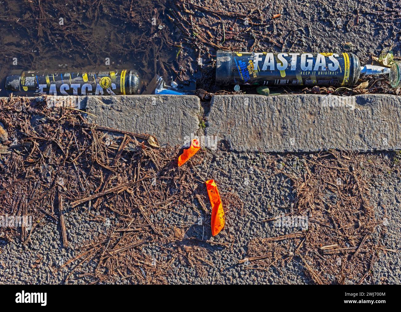 Nitrous oxide balloon hi-res stock photography and images - Alamy